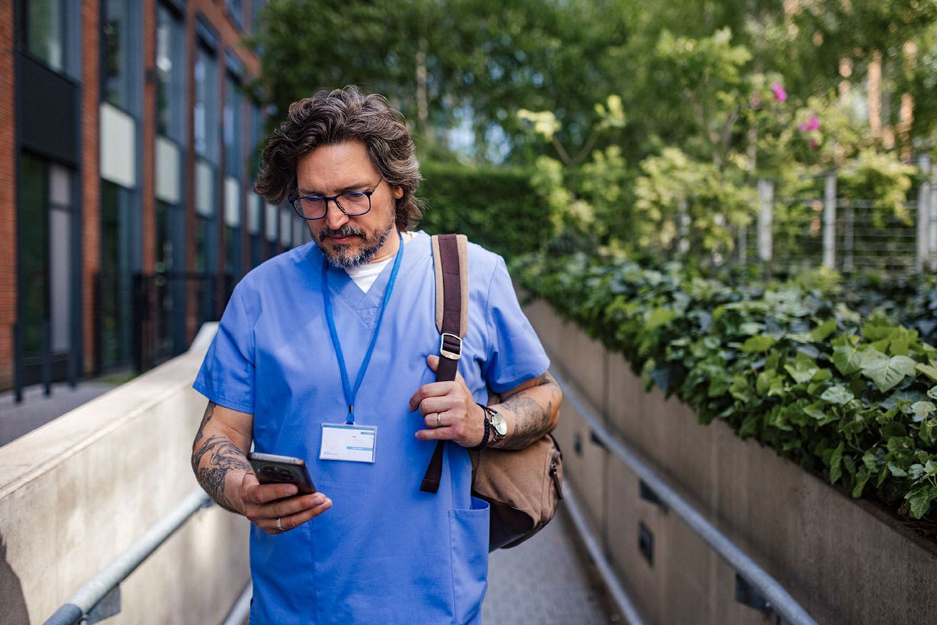 Modern Intranet Software with AI Search | Workvivo